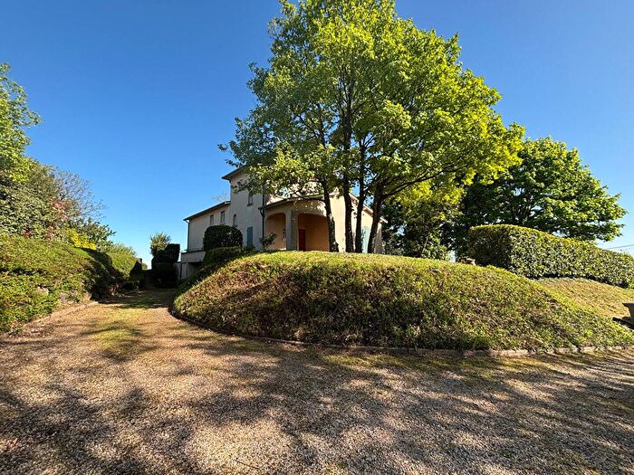 Maison 6 pièces à louer à Centre et Nord Ouest, Saint-Didier-au-Mont-dOr