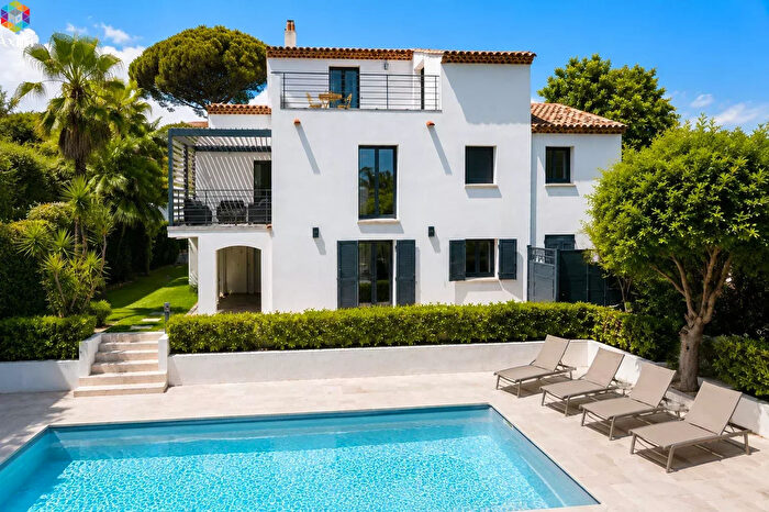 Maison 7 pièces à vendre à Fréjus