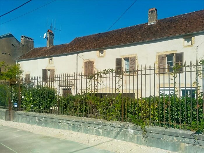 Maison 13 pièces à vendre à Fayl-Billot