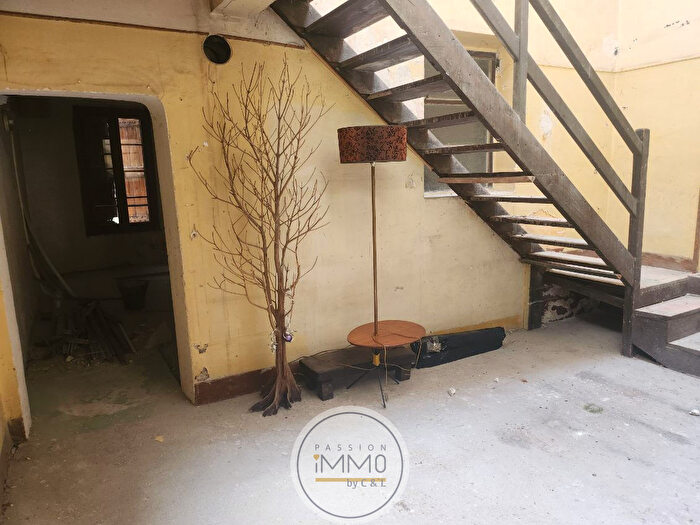 Appartement à vendre - Digne-les-Bains, Centre-ville, Bourg - 4 pièces