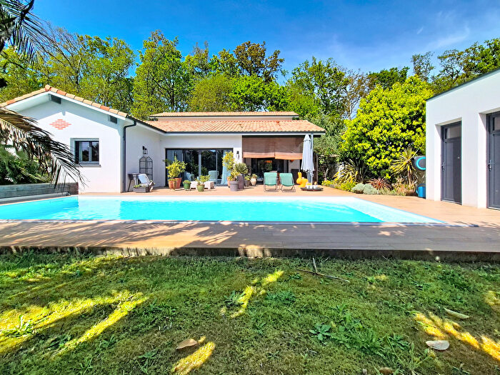 Maison à vendre - Capbreton, Mariotte, Deux Pins - 7 pièces - 4 chambres