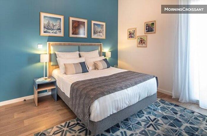 Appartement à louer - Centre-Stade, Chambéry - 2 pièces - 1 chambre