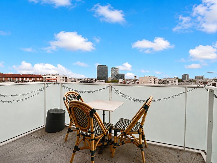Appartement 3 pièces à Montreuil, Centre-ville, à vendre