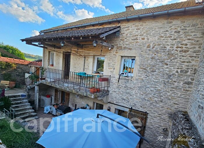 Saint-Seine-l'Abbaye : Maison 4 pièces à vendre