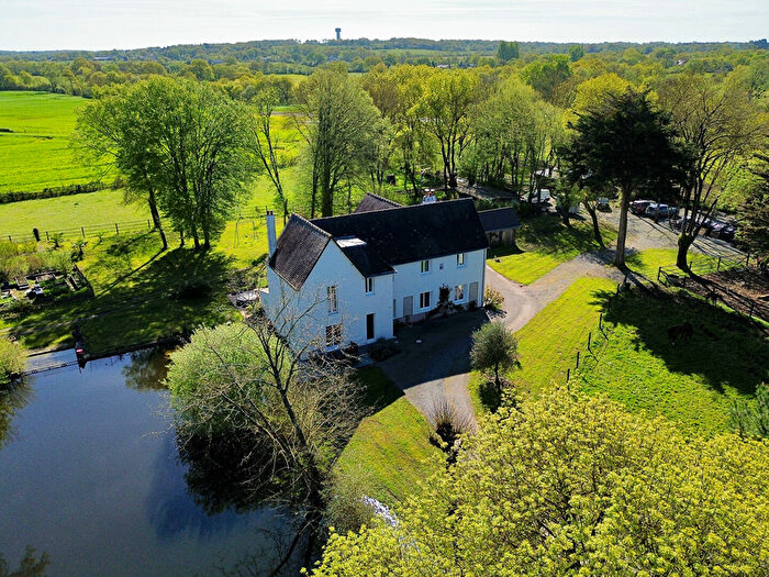 Maison à vendre - Saffré - 8 pièces - 4 chambres