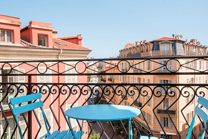 Appartement 5 pièces à vendre à Nice, Le Port