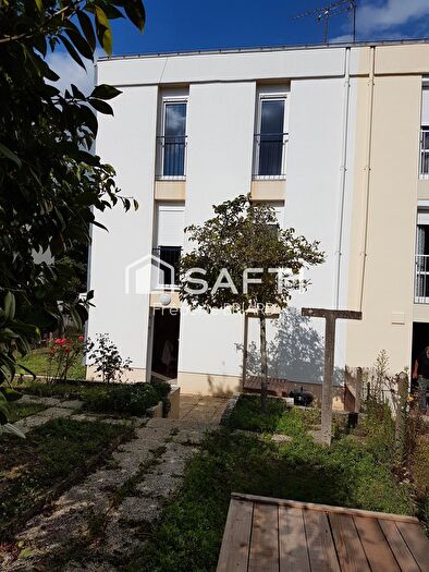 La Roche-sur-Yon, Pyramides, Jean-Yole : Maison 7 pièces à vendre