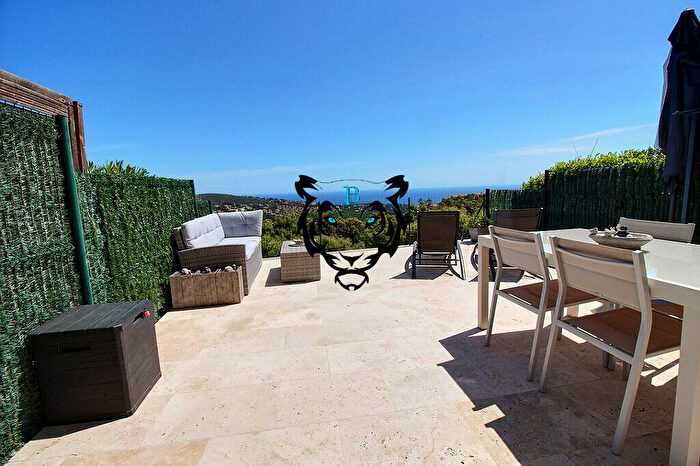 Maison 4 pièces à vendre à Roquebrune-sur-Argens, Massel, Le Bois dAngélis