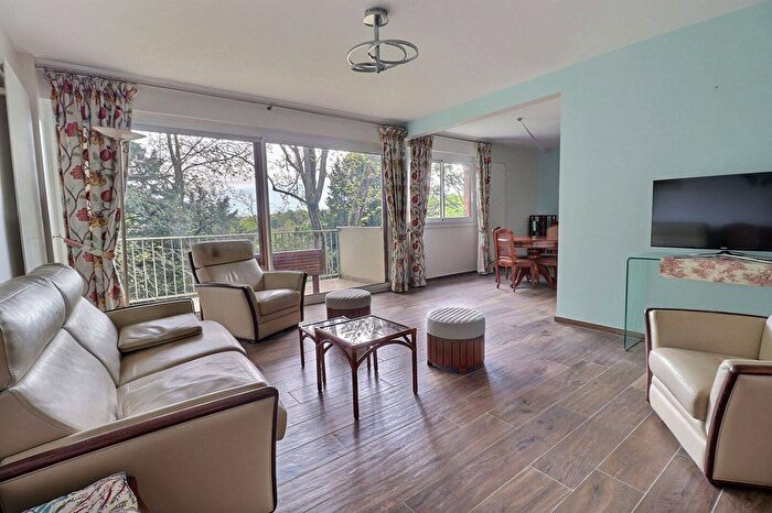L'Étang-la-Ville : Appartement 3 pièces à louer