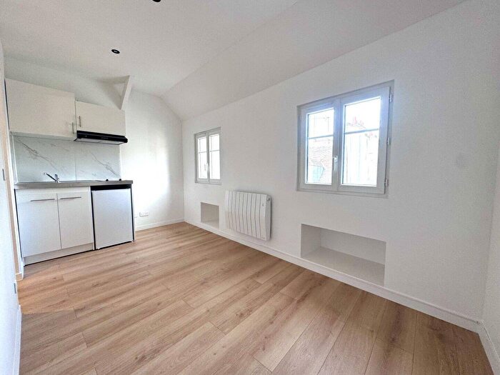 Appartement à louer - Saint Merri, Paris ème arrondissement - 1 pièce