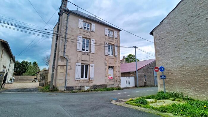 Maison à vendre - Chauvigny - 4 pièces - 3 chambres