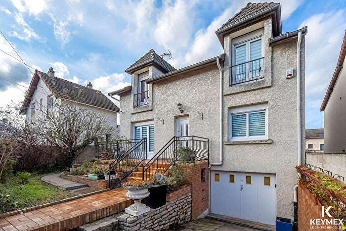 Maison à vendre - Goussainville, Centre-ville, Renaissance - 6 pièces - 4 chambres