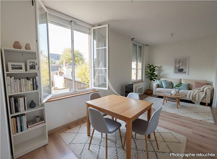 Appartement à louer - Argonne Sud-Jean Zay, Orléans - 2 pièces - 1 chambre