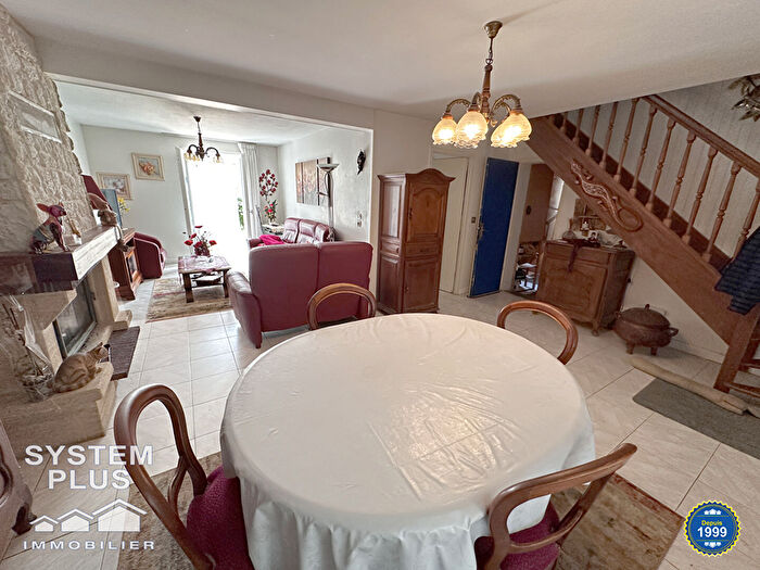 Maison à vendre - Ollainville - 5 pièces - 4 chambres