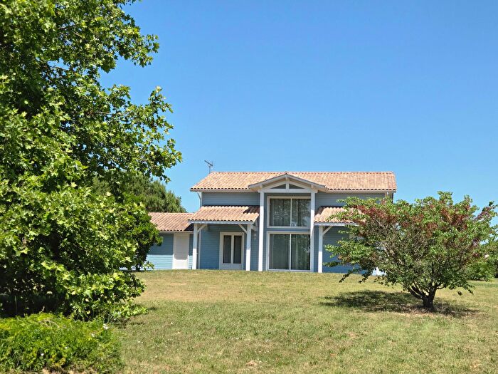 Maison 6 pièces à vendre à Moustier