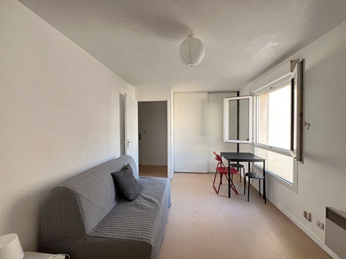 Appartement à louer - Quartiers Centre, Saint-Anne - 1 pièce