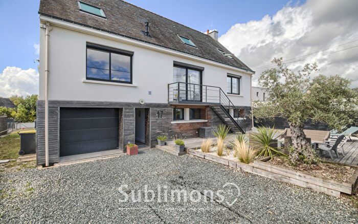 Maison à vendre - Theix - 9 pièces - 4 chambres