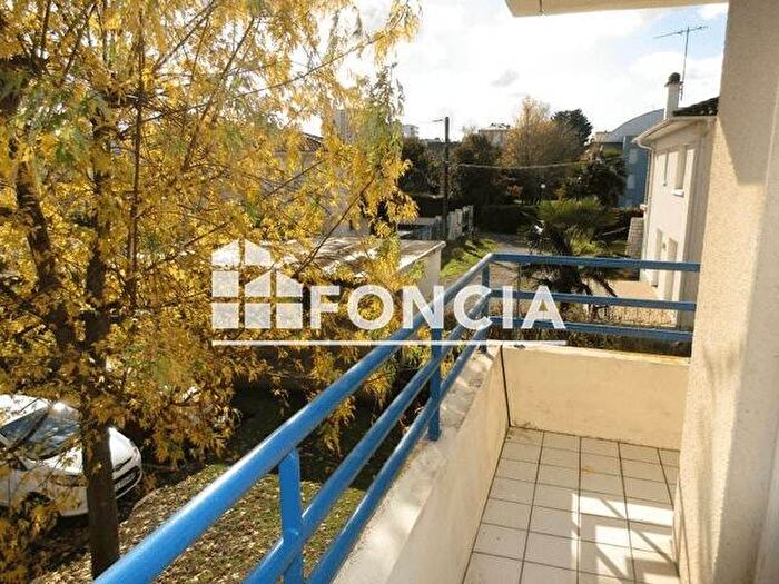 Appartement à louer - Le Hameau, Pau - 1 pièce