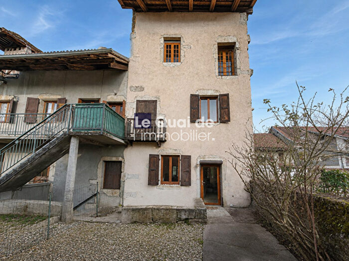 Maison 5 pièces à vendre à Yenne