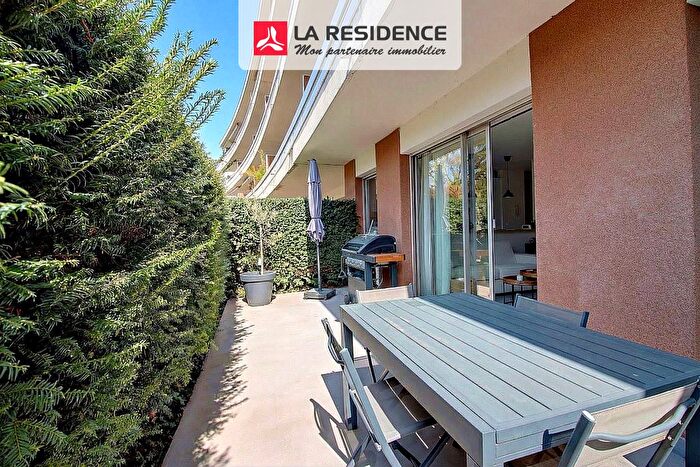 Appartement à vendre - Chambourcy - 2 pièces - 1 chambre