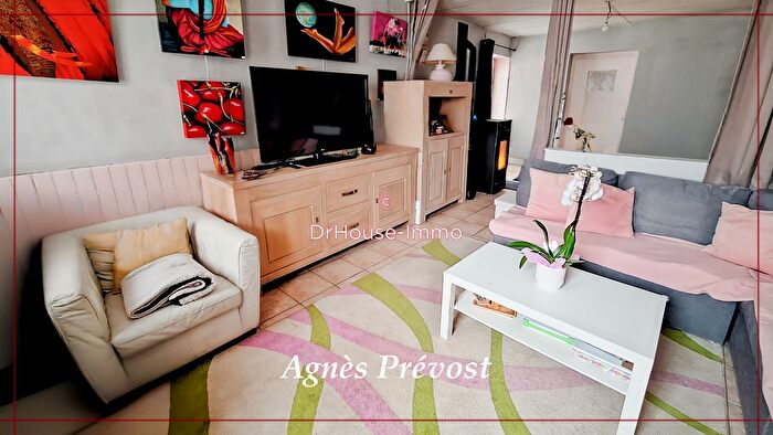 Maison à vendre - Villeneuve - 4 pièces - 3 chambres