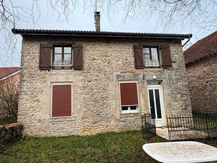 Maison 4 pièces à louer - Thil