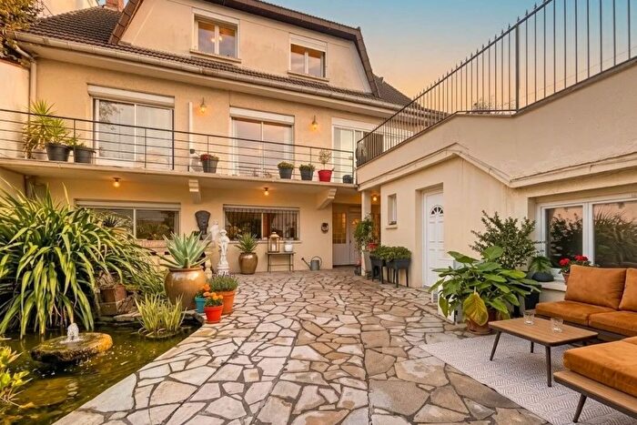 Maison 11 pièces à vendre à Saint-Maur-des-Fossés, La Pie