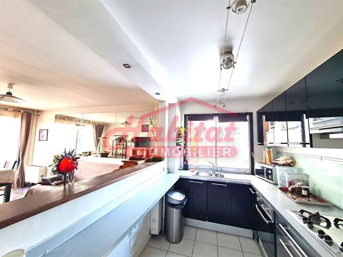 Appartement à vendre - Chelles - 3 pièces - 2 chambres