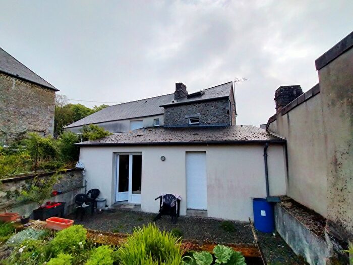 Villaines-la-Juhel : Maison 5 pièces à vendre