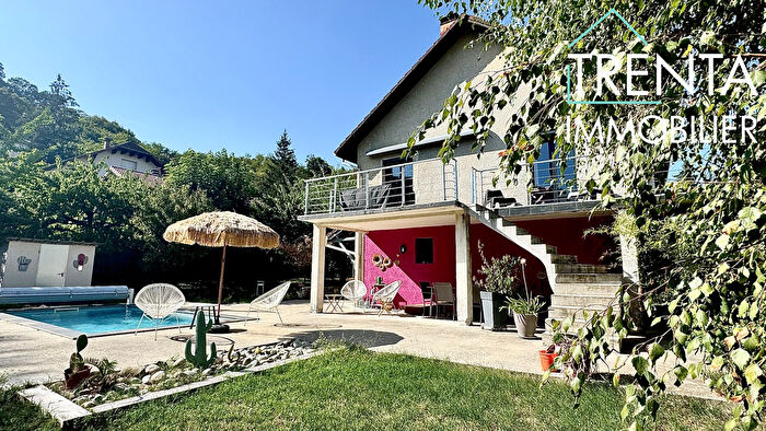 Tullins : Maison 6 pièces à vendre