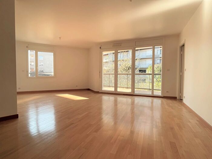 Appartement 4 pièces à vendre - Issy-les-Moulineaux, Les Epinettes, Le Fort, Les Hauts dIssy
