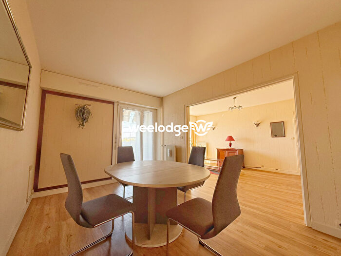 Appartement à vendre - Angoulême - 5 pièces - 3 chambres