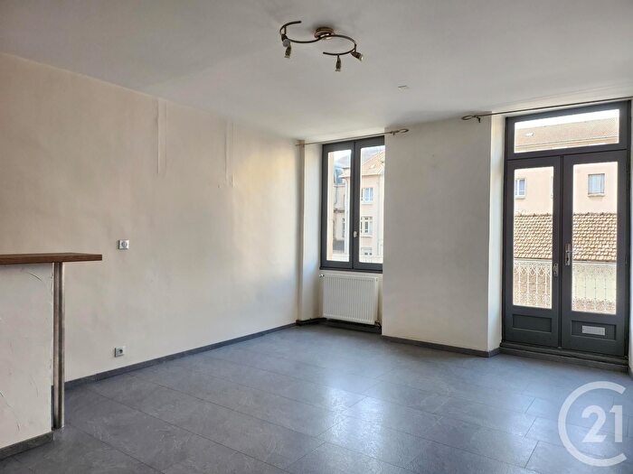 Appartement à louer - Saint-Affrique - 3 pièces - 2 chambres