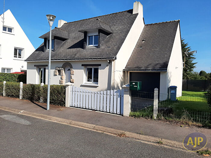 Maison 5 pièces à louer à La Chapelle-sur-Erdre, Centre-ville, Gare, Chêne Vert
