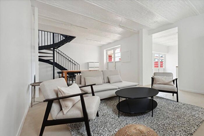 Appartement à louer - Centre Ville Est, Ivry-sur-Seine - 1 pièce - 6 chambres