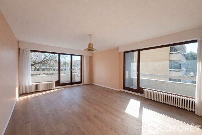 Appartement 4 pièces à vendre - Sèvres, Centre-ville, Cristallerie, Manufacture, Danton