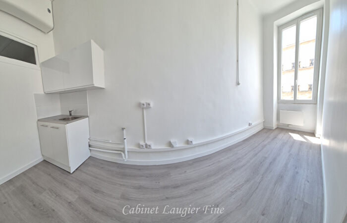 Marseille 2ème, La Joliette : Appartement 1 pièce à louer