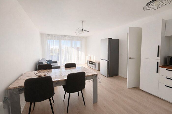 Appartement à louer - Hauts de Saint Aubin, Angers - 3 pièces - 2 chambres