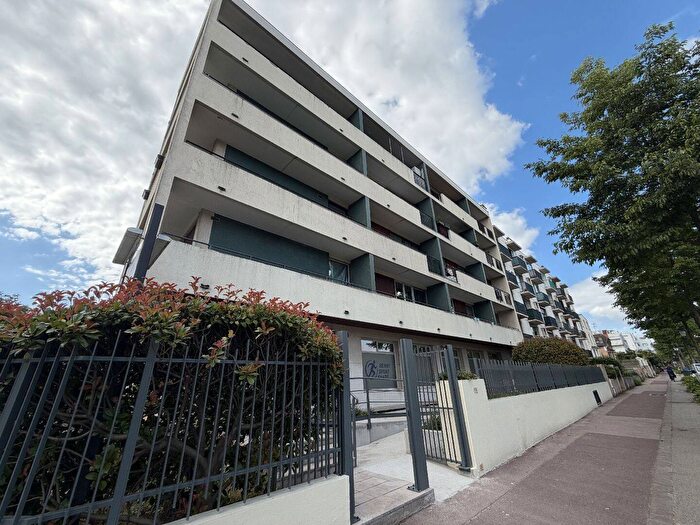 La Fontaine-Parc des Sceaux-Croix de Berny-Centre Ville, Antony - Appartement 1 pièce à louer