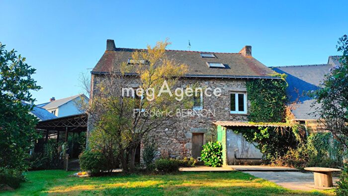 Maison à vendre - Le Temple-de-Bretagne - 6 pièces - 5 chambres