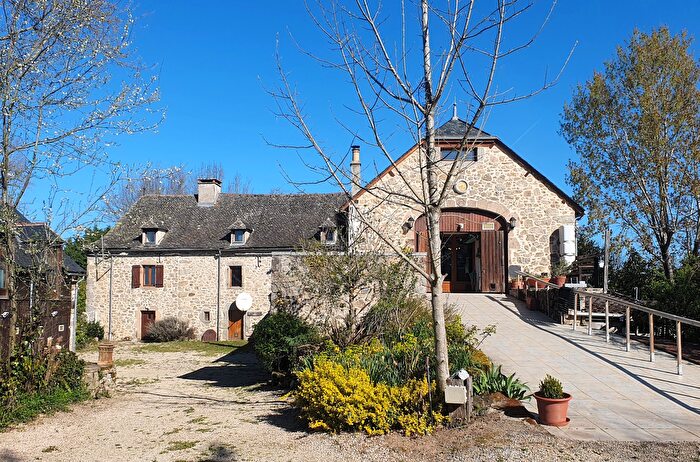 Maison à vendre - Morlhon-le-Haut - 10 pièces - 4 chambres