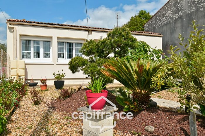 Saint-Jean-d'Angély : Maison 5 pièces à vendre