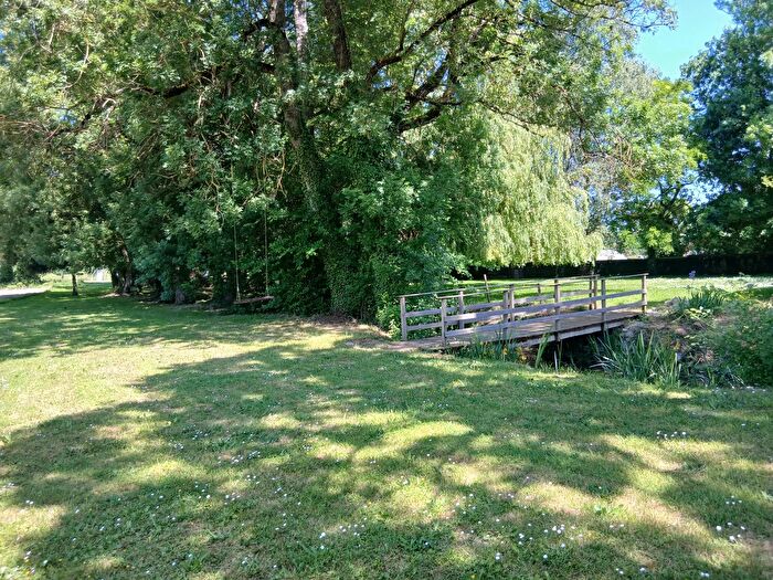 Maison à vendre - Rouillac - 6 pièces - 4 chambres