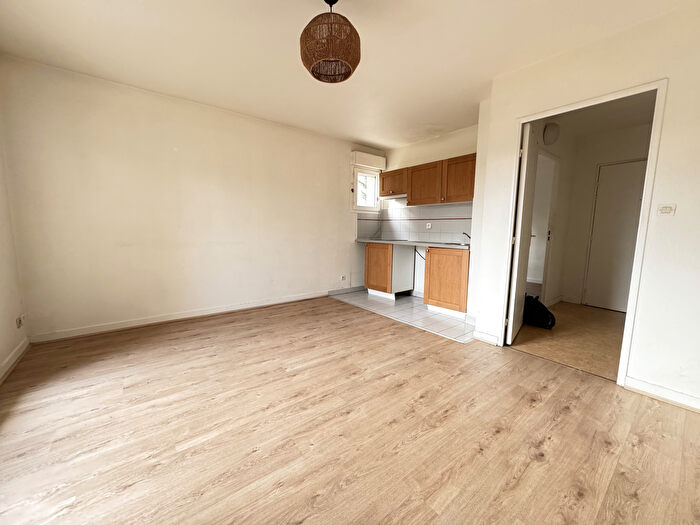 Appartement à vendre - Évry, Bois Sauvage - 2 pièces - 1 chambre