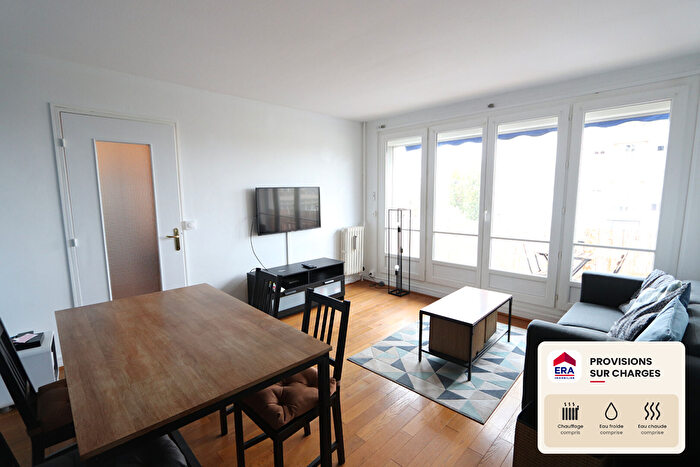 Appartement 4 pièces à Orléans, Gare, à louer