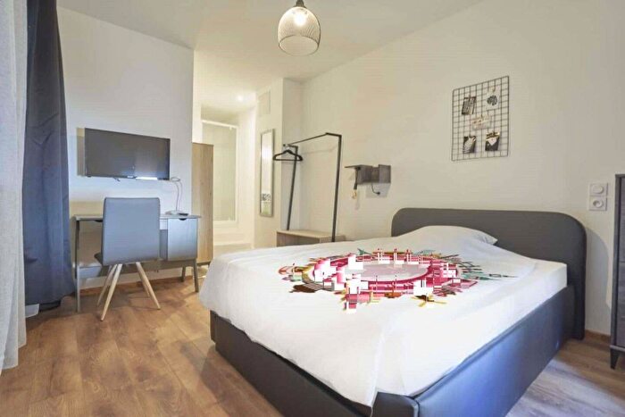 Appartement à louer - Centre Ville, Reims - 1 pièce