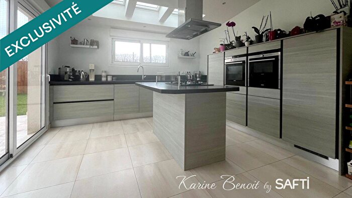 Maison à vendre - Cesson - 7 pièces - 5 chambres