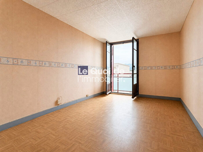 Appartement 3 pièces à Grenoble, Bajatière, à vendre