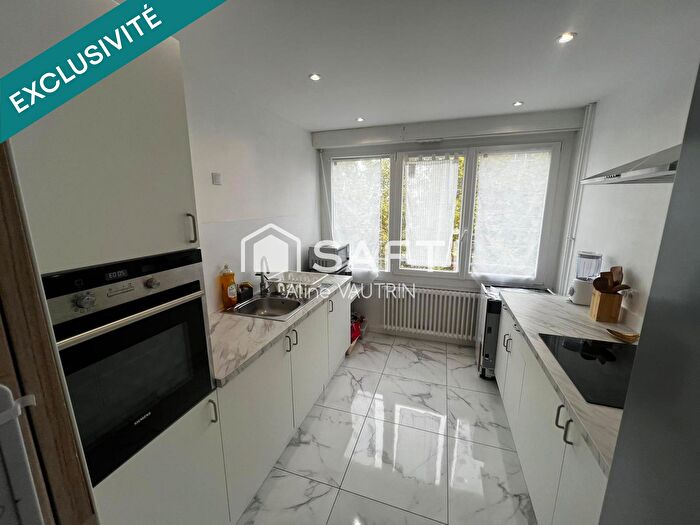 Appartement à vendre - Chenôve, Chenôve - 3 pièces - 2 chambres