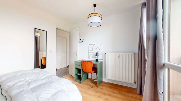Chene Est, Bezons : Appartement 1 pièce à louer